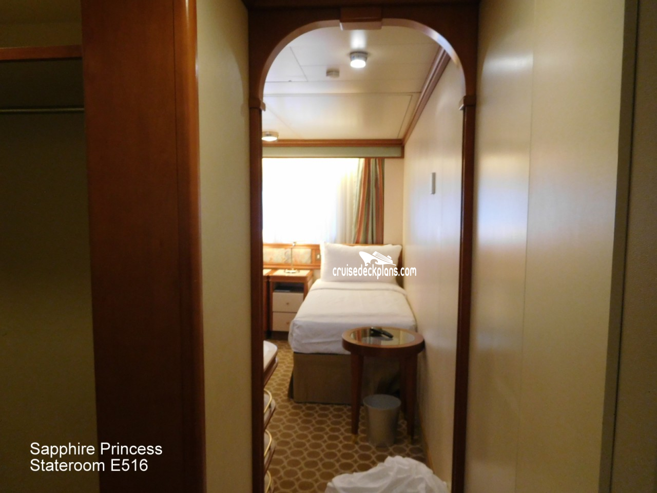 Stateroom E516 Sapphire Princess