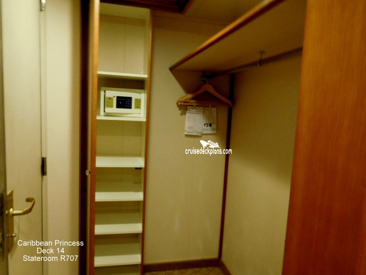 Cabin R707 Caribbean Princess Stateroom