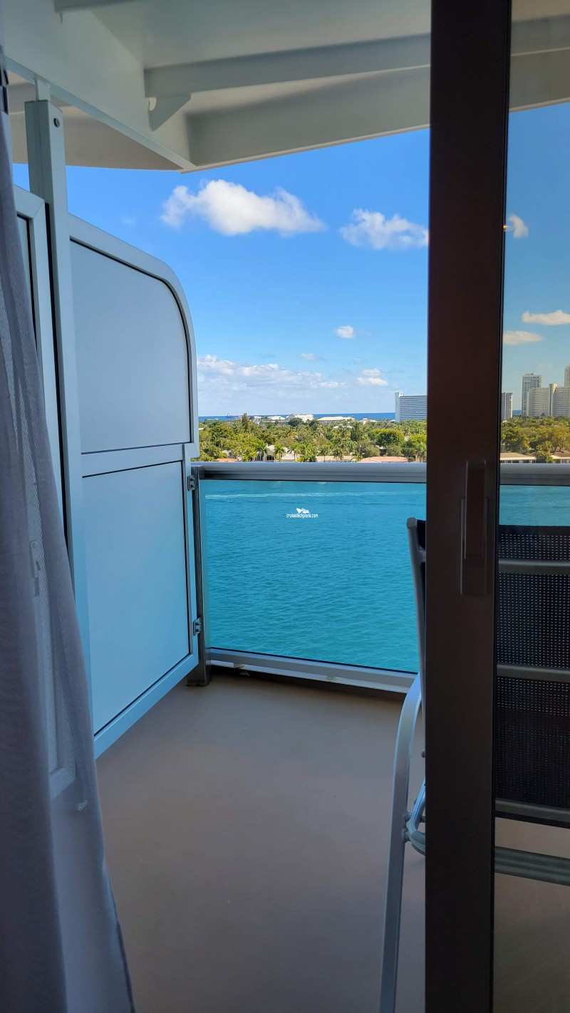 Cabin B415 Enchanted Princess Stateroom