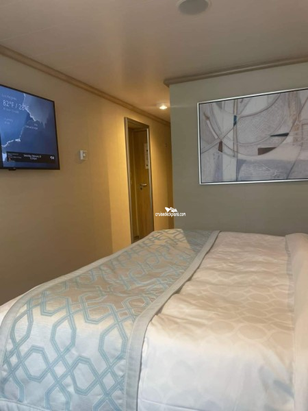 Stateroom E420 Discovery Princess