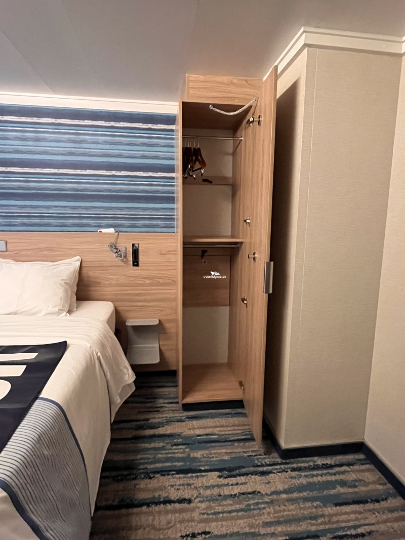 Stateroom 12301 Carnival Mardi Gras