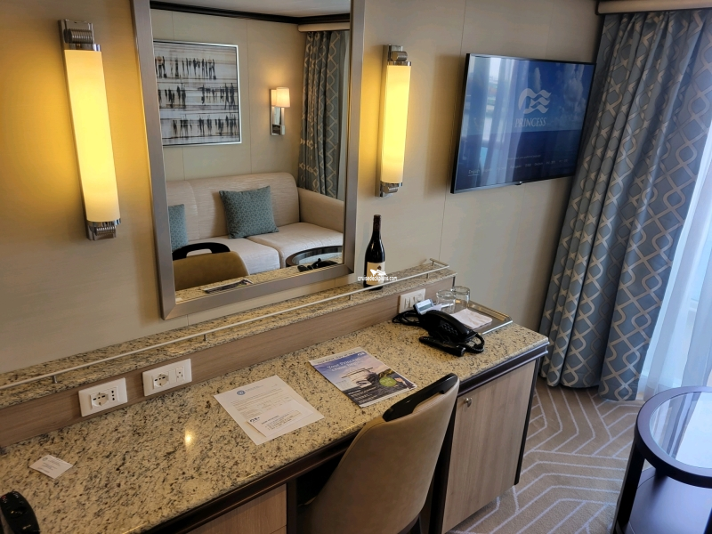 Discovery Princess Mini-Suite Stateroom Cabins